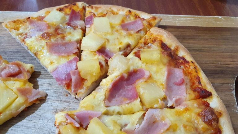 Homemade Ham-Pineapple and Pepperoni Pizza